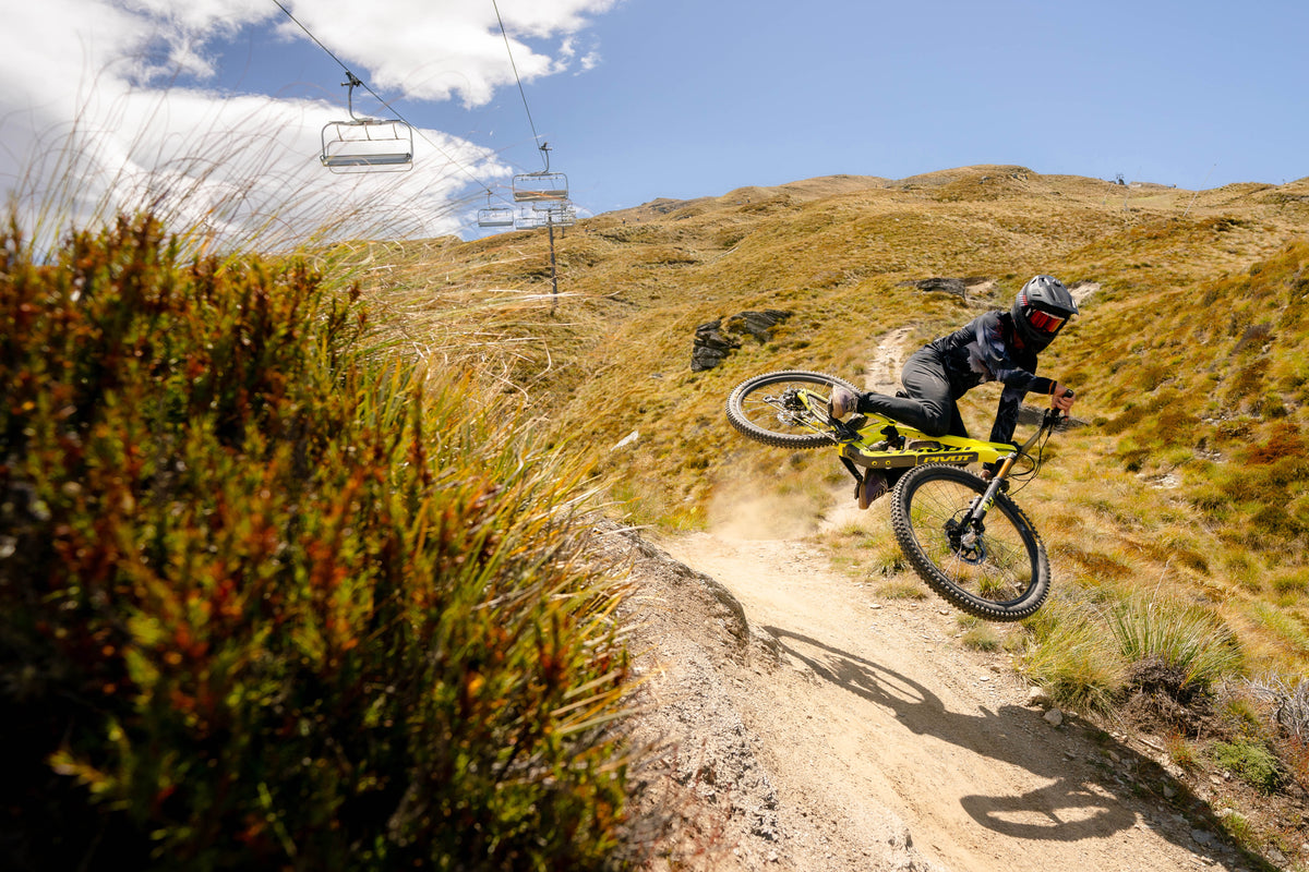 Nueva Firebird 2025 Pivot Cycles – Import Bike México