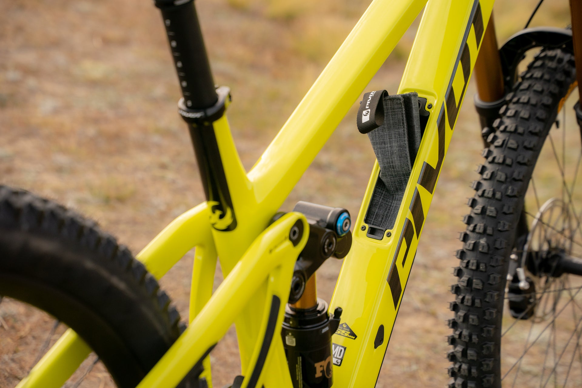 Nueva Firebird 2025 Pivot Cycles – Import Bike México